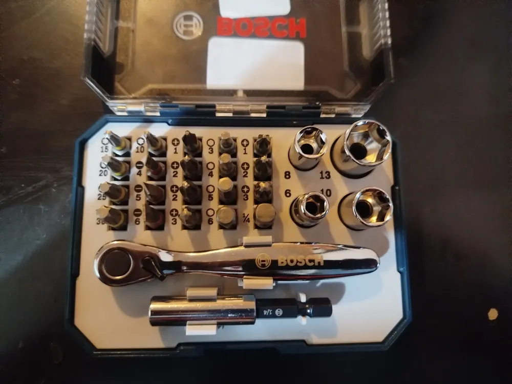 Juego De Puntas Y Dados Bosch 26 Piezas Con Matraca | Envío gratis