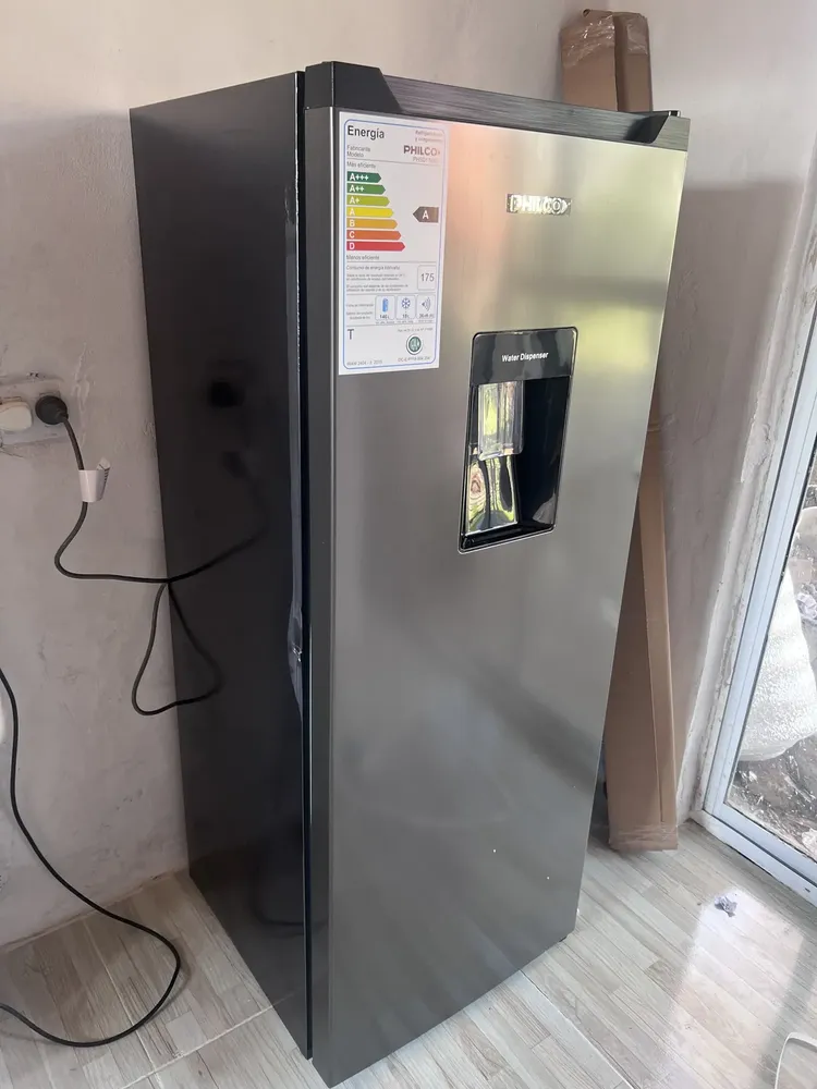 Heladera Philco One Door Cíclica Con Dispenser 164L INOX - PHSD170XD ...