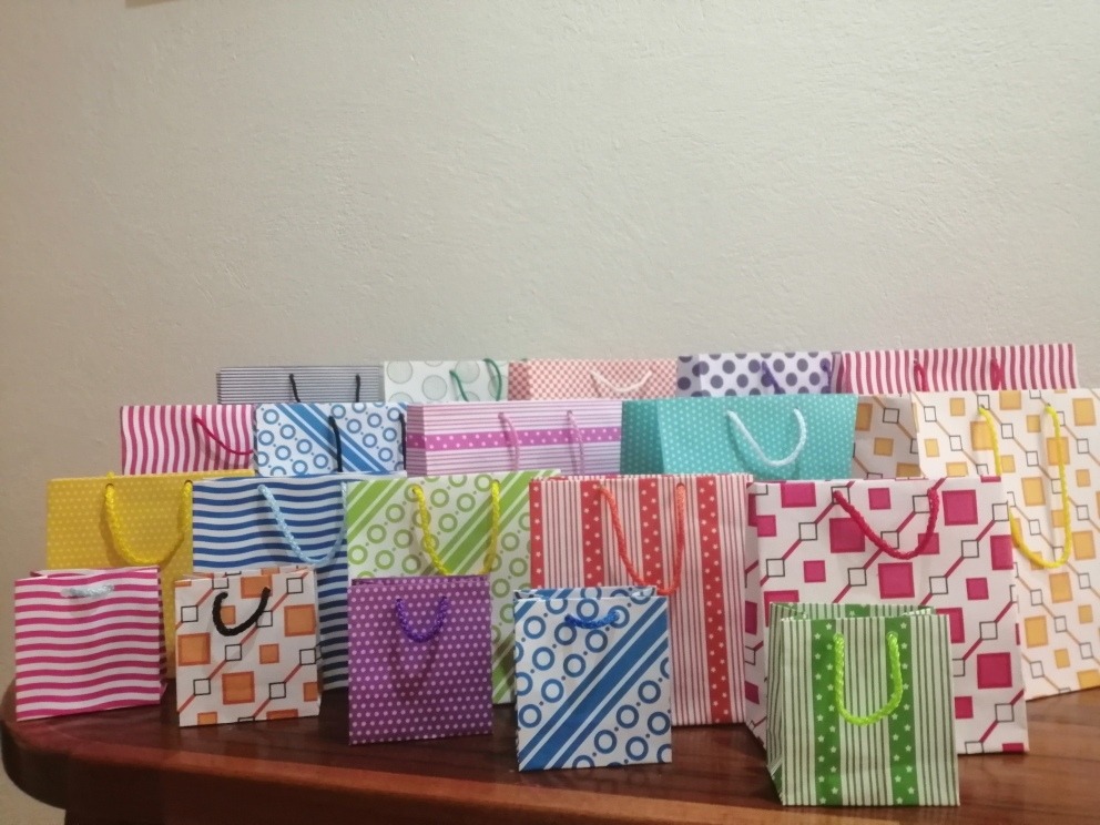 Bolsas De Regalo Cuadradas 100pz Papel Bon Decorado Mercado Libre