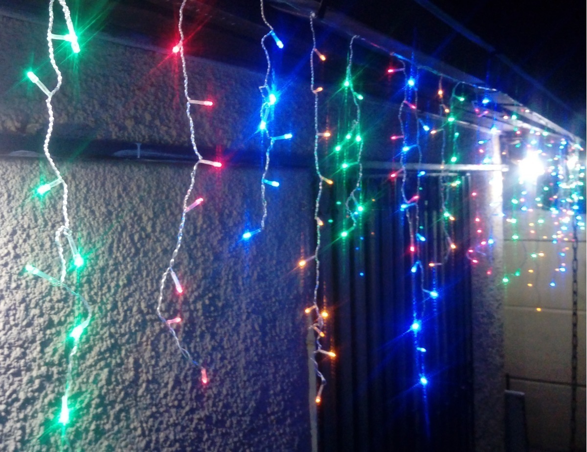 Cascada Multicolor 100 Led Luces Navideñas 2 Mts Extendido Cuotas Sin