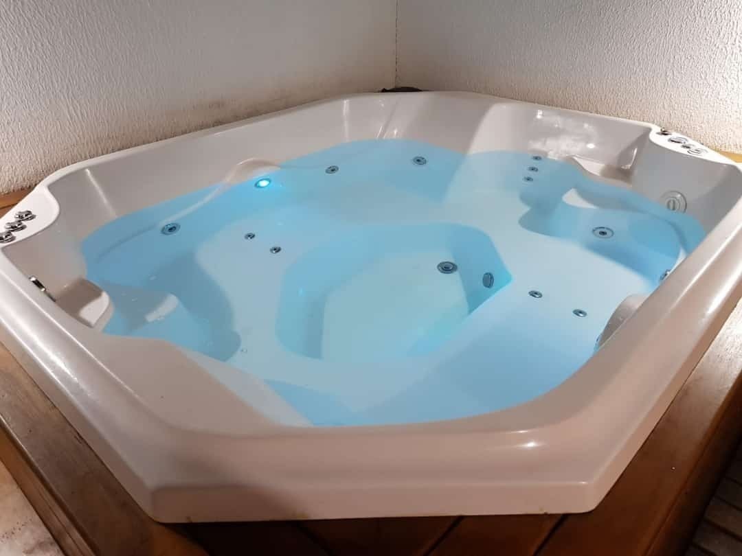 Spa Ofurô Jacuzzi Área Externa Com Hidromassagem Link Mercado Livre