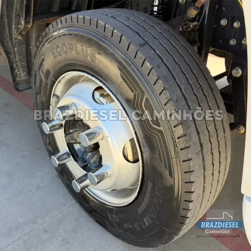 Mercedes-benz Mb Accelo 1016 Ano 2018 Baú 6,50m | MercadoLivre