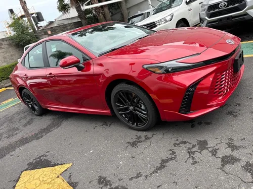 Toyota Camry 2.5 Hev Xse | MercadoLibre