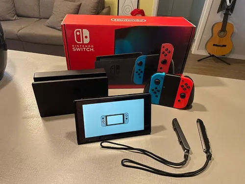 Nintendo Switch 32gb Standard Cor Vermelho Néon Azul Néon E Preto