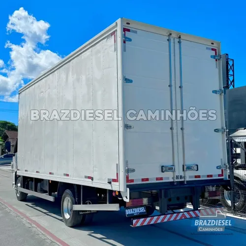 Mercedes-benz Mb Accelo 1016 Ano 2018 Baú 6,50m | MercadoLivre