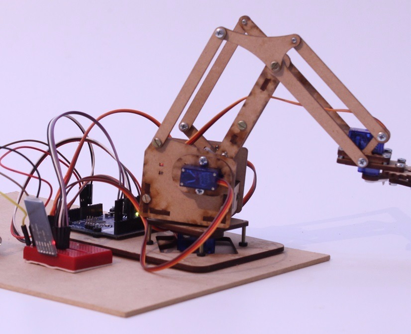 Kit Completo Brazo Robótico Didáctico Para Armar, Arduino | Envío gratis Kit Completo Brazo Robótico Didáctico Para Armar, Arduino | Envío gratis