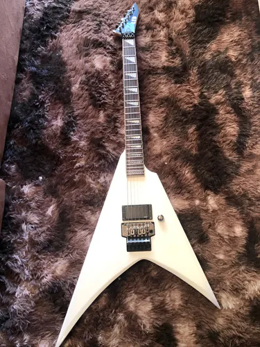 Guitarra Flying V Esp/ltd White Floyd Alexi Laiho Aceit Rolo Destro ...