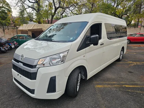 Toyota Hiace 2.7 Bus 15 Pas Mt | MercadoLibre