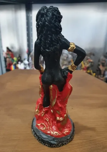 Imagem Pomba Gira Orixá Umbanda Candomblé Estátua Em Resina à Venda Em