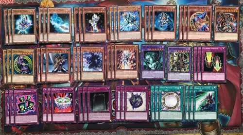 Set Deck Mago Negro / Dark Magician Yugi Muto Clássico | Frete grátis Set Deck Mago Negro / Dark Magician Yugi Muto Clássico | Frete grátis