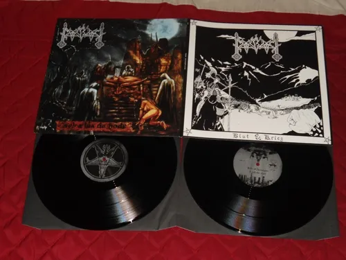 Moonblood Lp - Blut & Krieg / Sob A Lua Do Bode - Duplo Raro ... Moonblood Lp - Blut & Krieg / Sob A Lua Do Bode - Duplo Raro ...