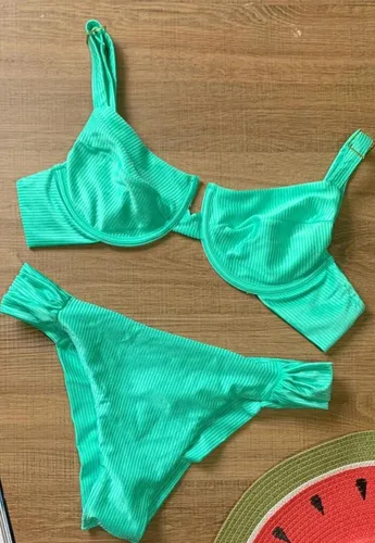 Biquíni Sem Bojo Plus Size Aro Calcinha Bombom Fio Duplo Parcelamento Sem Juros