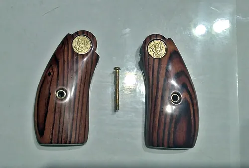 Cabo Revolver Smith & Wesson Cal.38 Jacarandá | Frete grátis Cabo Revolver Smith & Wesson Cal.38 Jacarandá | Frete grátis