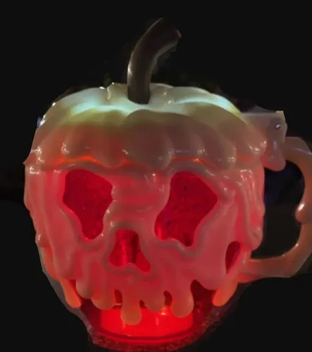 Disney Taza Manzana Envenenada Con Luz | Meses sin intereses Disney Taza Manzana Envenenada Con Luz | Meses sin intereses