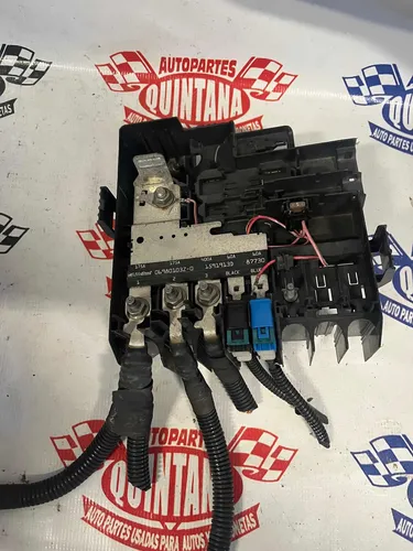Terminal De Batería Silverado Sierra 06980103z 2019 2020 | MercadoLibre