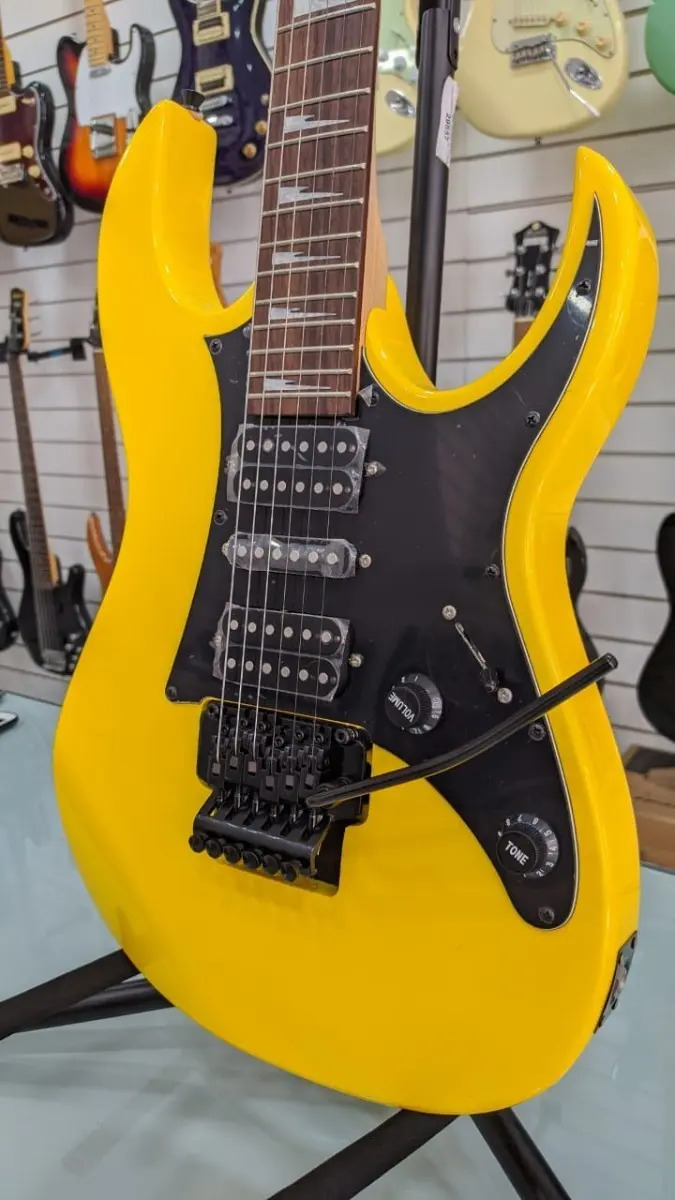 Guitarra Tagima By Memphis Mg 330 Amarelo Neon Outlet | MercadoLivre