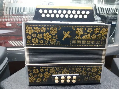 Acordeon Usado Pe De Bode Hohner 8bx 2voz Beija Flor Preta