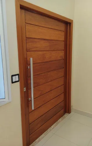Porta Pivotante Madeira Maciça Bbb Fechada Porta Pivotante Madeira Maciça Bbb Fechada