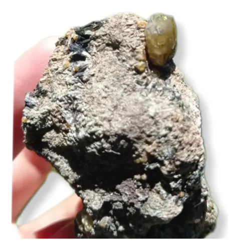 Granate Verde Var Demantoide, Mineral De Colección Verde, Negro, Gris ...