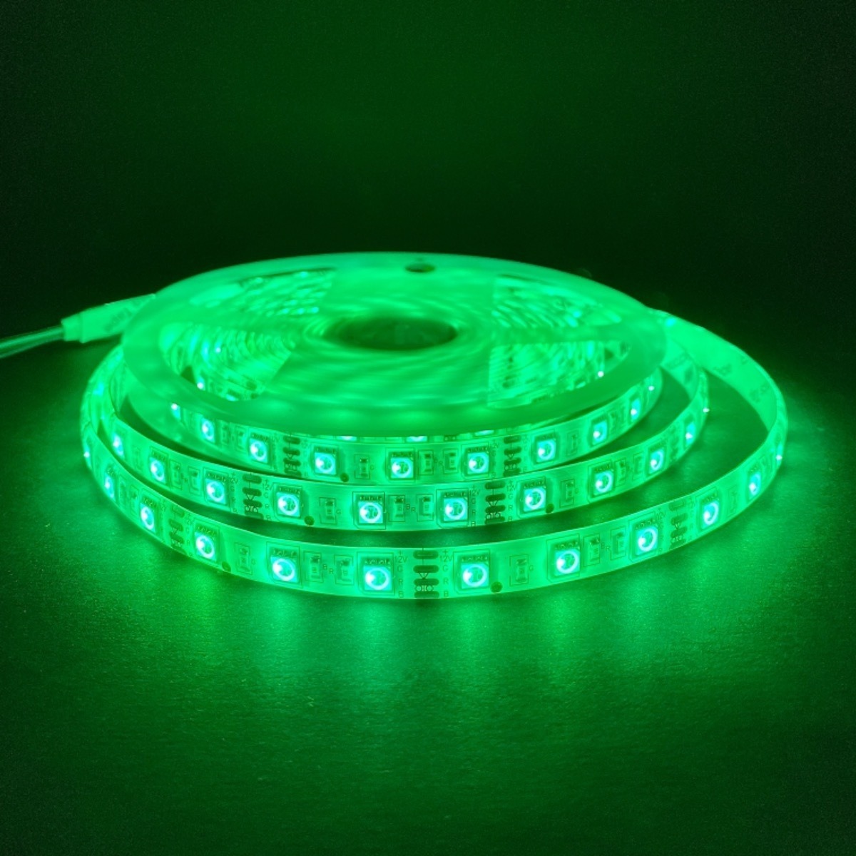 Kit Tira Led Rgb Multicolor 5050 Ip65 Rollo 5 Metros Go Iluminacion