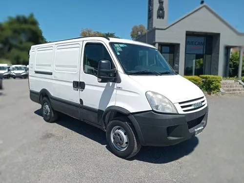 Iveco Daily 40s14 Furgón 8 M3 Año 2014 Mercadolibre