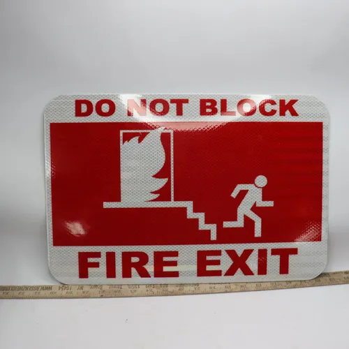 Do Not Block Fire Exit Reflective Sign Metal 18 X 1 Wkw | Meses sin interés