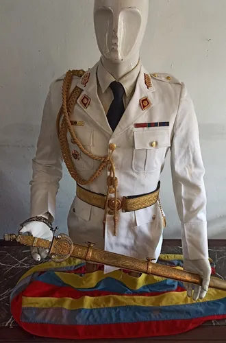 Antiguo Y Raro Uniforme De General Del Ejercito Venezolano En Venta En Caracas Chacao Sur