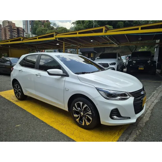 Carros y Camionetas Chevrolet Onix 2024 | TuCarro