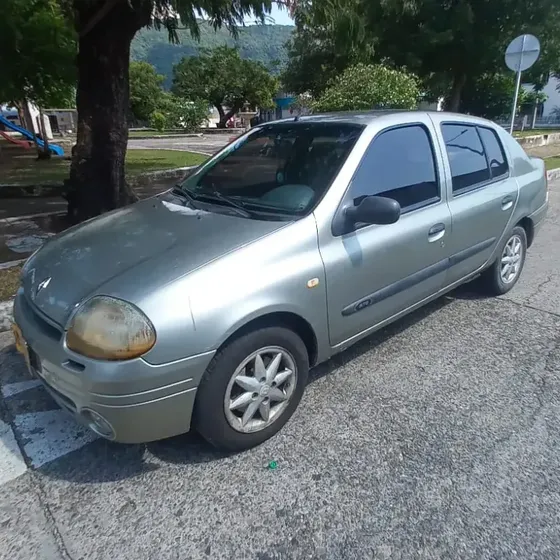 Carros y Camionetas Renault Symbol 2003 | TuCarro