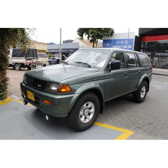 Carros y Camionetas Mitsubishi en Bogotá D.C. | TuCarro