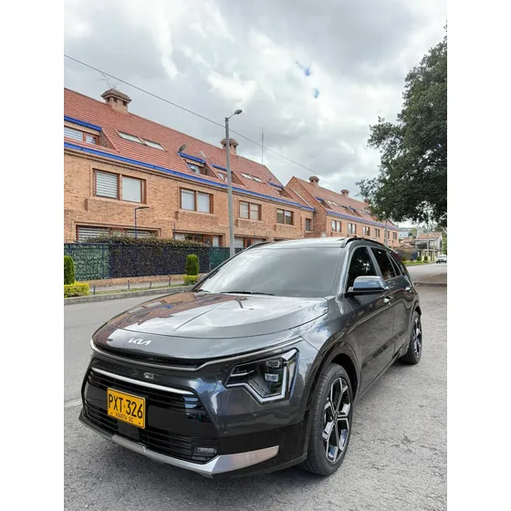 Kia Niro Zenith - Carros y Camionetas Kia 2026 | TuCarro