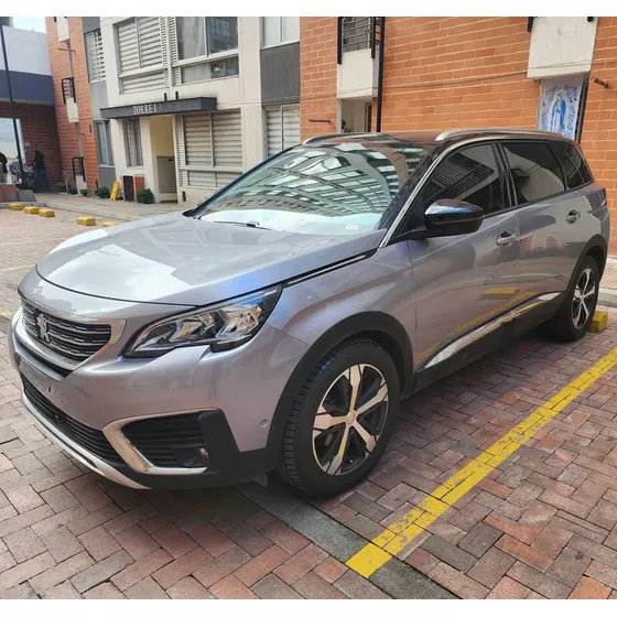 Peugeot 5008 - Carros y Camionetas | TuCarro
