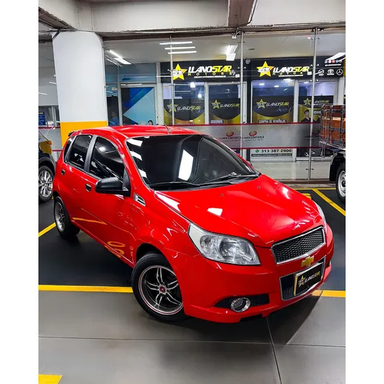 Aveo Emotion - Carros y Camionetas | TuCarro