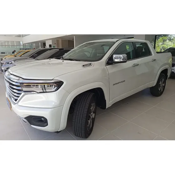 Carros y Camionetas RAM 2025 | TuCarro