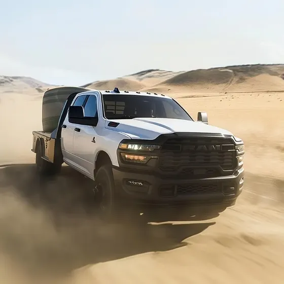 RAM 4000: 36 autos a partir de $550,000 MXN