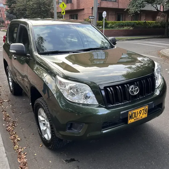 Carros y Camionetas Toyota Prado 2010 | TuCarro