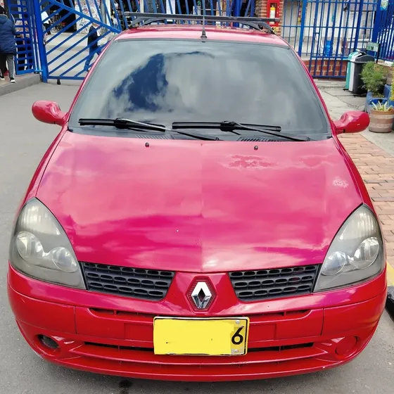 Carros y Camionetas Renault Clio 2006 | TuCarro