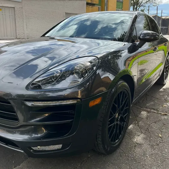 Carros y Camionetas Porsche Macan | TuCarro