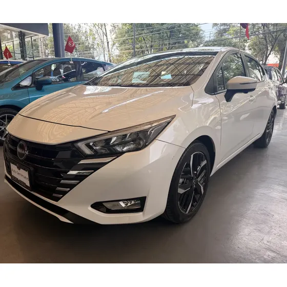 Nissan Versa Exclusiva 2025 en Ciudad de México (CDMX): Comprar auto ...