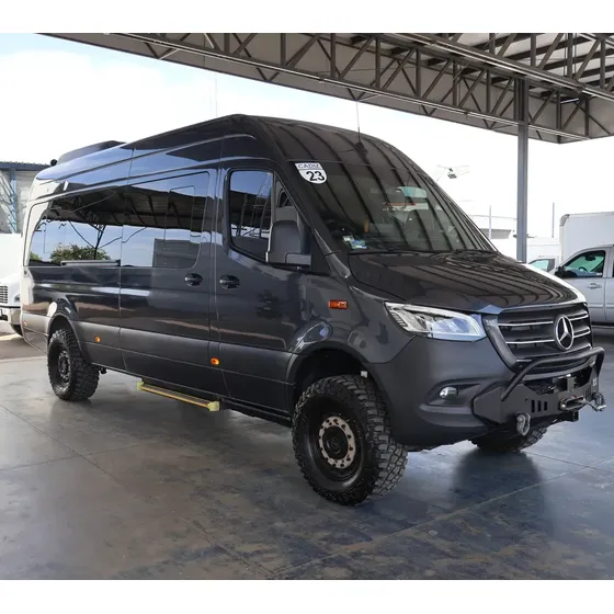 Mercedes-Benz Sprinter 2023: 5 autos a partir de $2,000,000 MXN