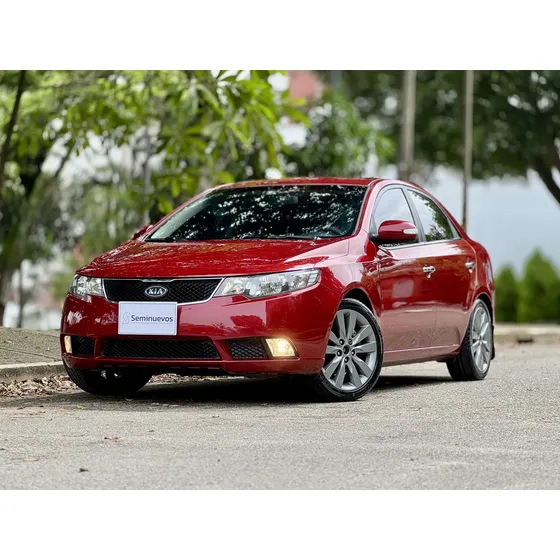 Kia Forte - Carros y Camionetas Kia | TuCarro