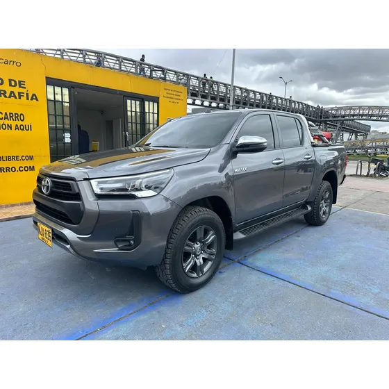 Forros Toyota Hilux - Carros y Camionetas, diésel 2024 | TuCarro