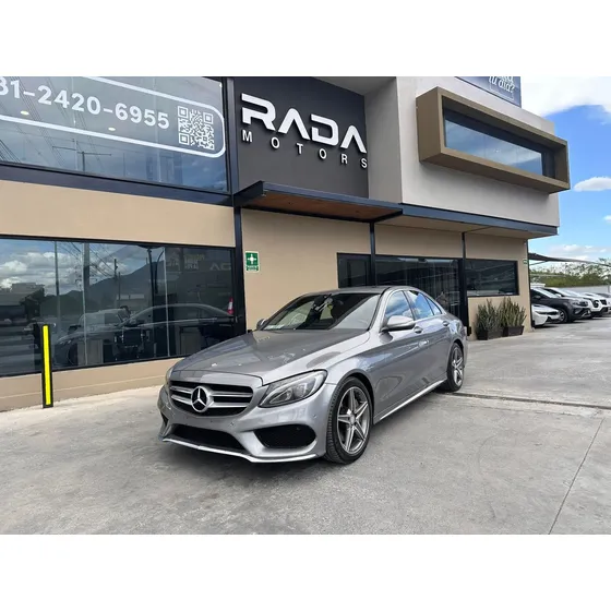 Mercedes-Benz Clase C: 437 autos a partir de $250,000 MXN