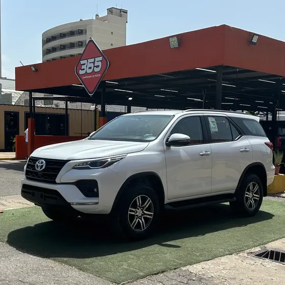 Puntos De Conel - Carros y Camionetas Fortuner 2025 en Anzoátegui | TuCarro