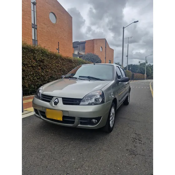 Renault Clio 2004 Bogota - Carros y Camionetas Renault Clio | TuCarro
