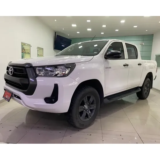 Toyota Hilux 2024: 31 autos a partir de $450,000 MXN