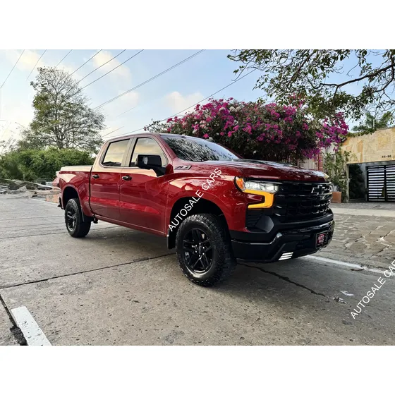 Carros y Camionetas Chevrolet Silverado 2024 | TuCarro