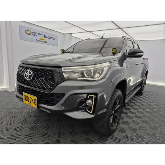 Carros y Camionetas Toyota Hilux usado | TuCarro