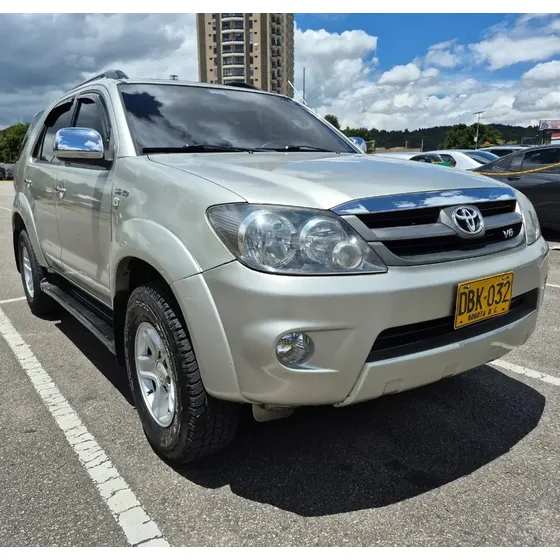 Fortuner - Carros, Motos y Otros en Bogotá D.C. | TuCarro