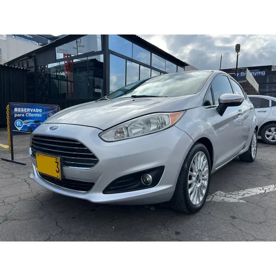 Ford Fiesta 2014 - Carros y Camionetas | TuCarro